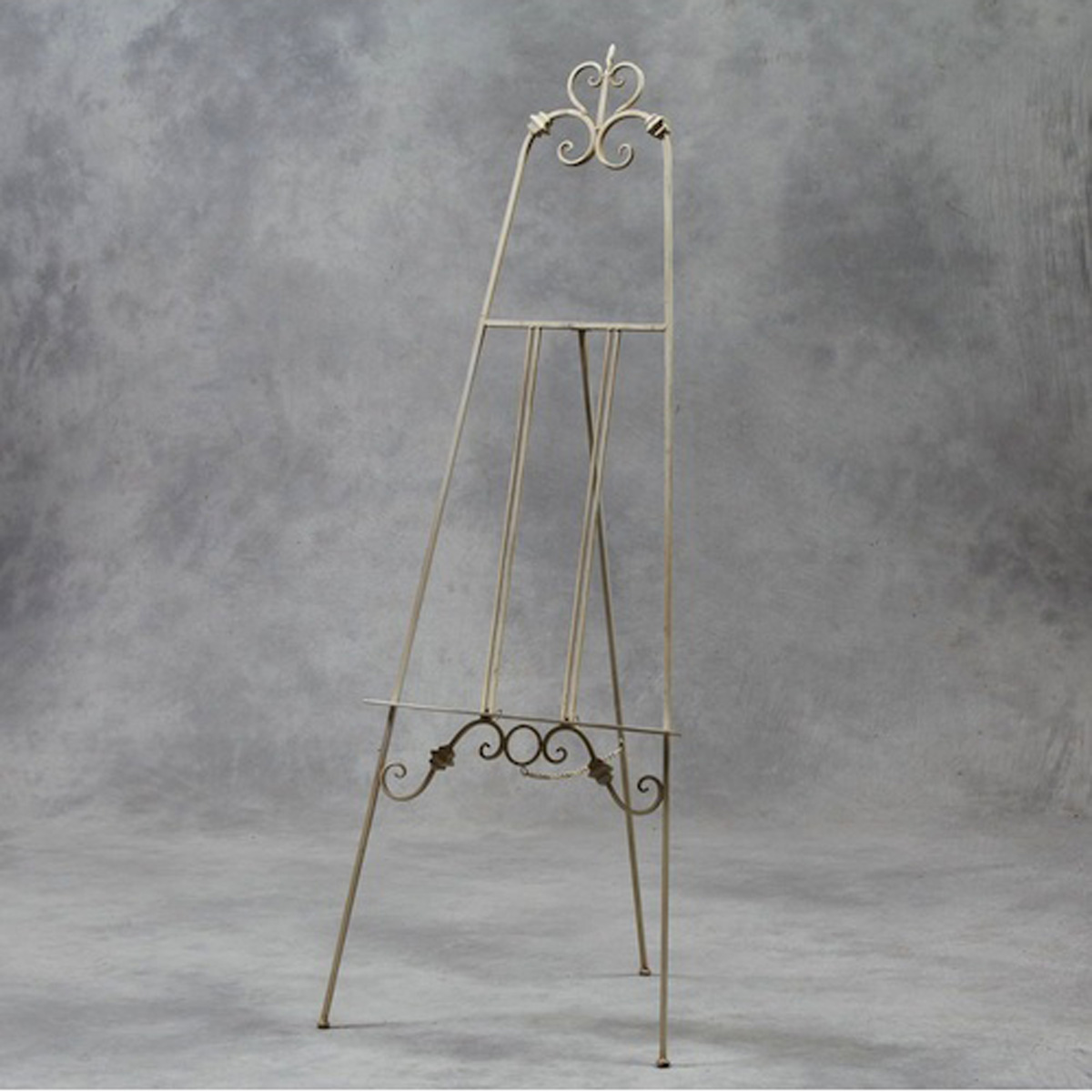 Easels & Picture Stands | Fizzy Fox Ripley